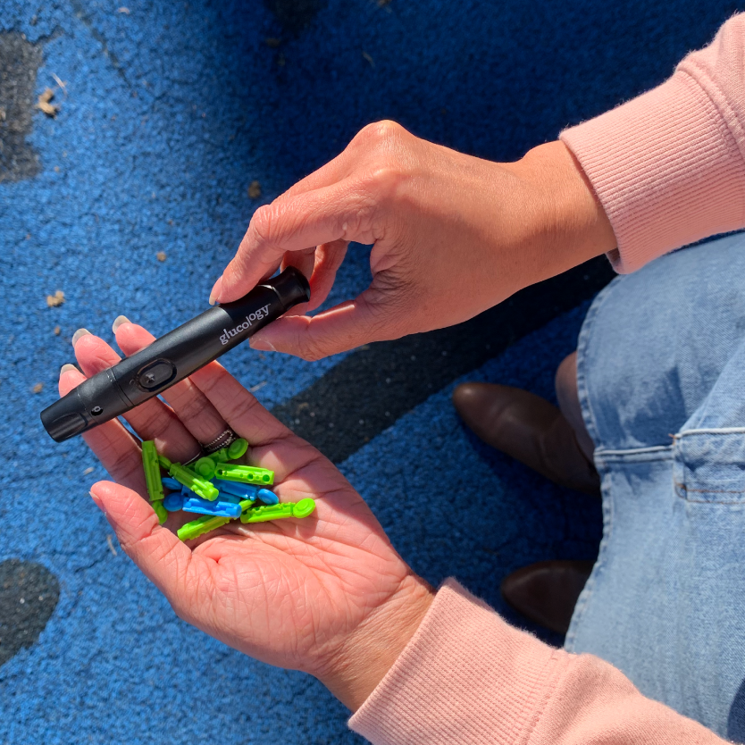 Glucology® Universal Lancing Device | Diabetes Shop